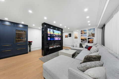 Crown Moulding Halton Hills | VIP Classic Moulding